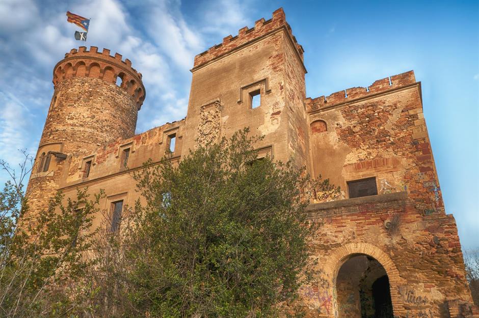 24 lugares abandonados de España llenos de misterio: Rincones ...