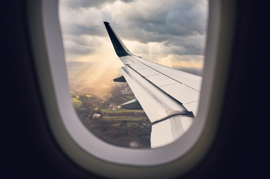 Fliegersprache: Mit diesen Codes kommuniziert die Flugzeugcrew ...