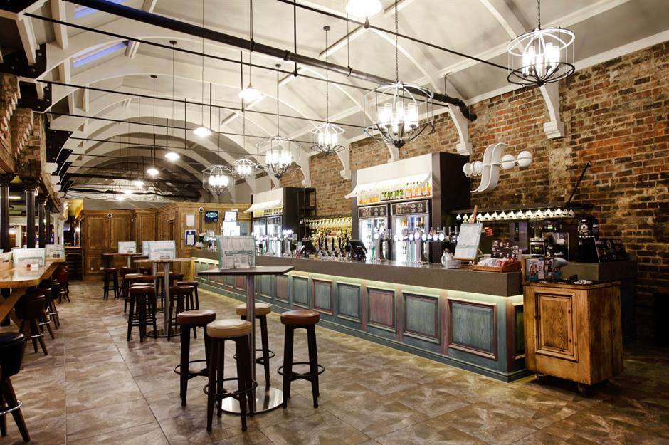 Wetherspoons' Tim Martin's incredible success story | lovemoney.com