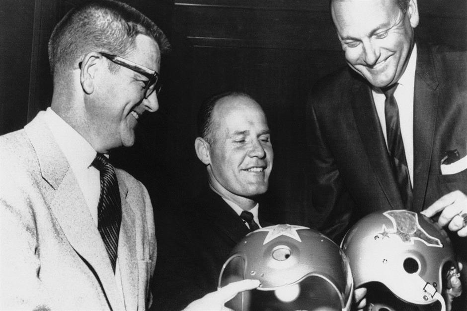 27 famosos que fueron millonarios y lo perdieron TODO | lovemoney.com