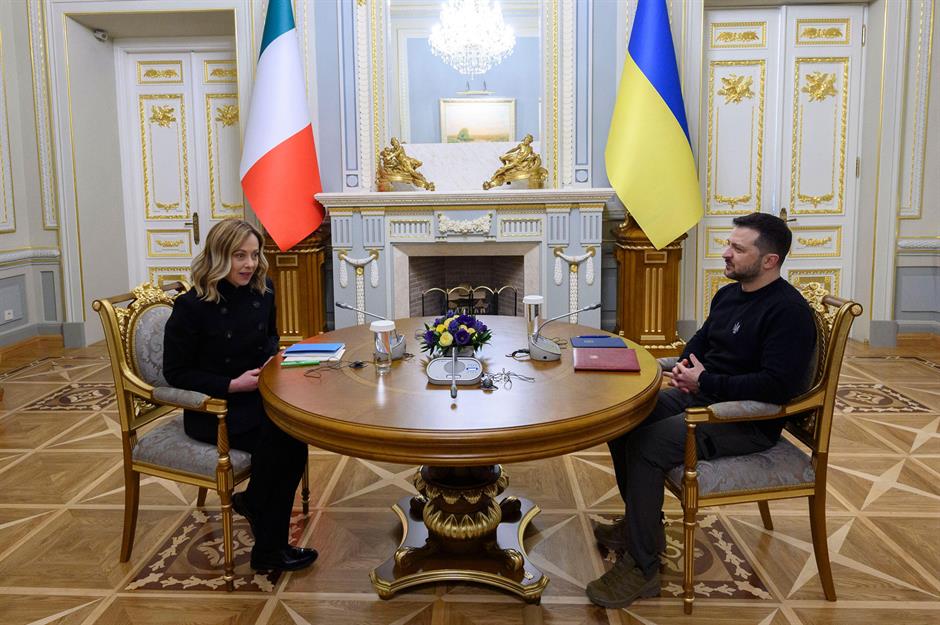 Countries that have offered Ukraine the most financial support ...