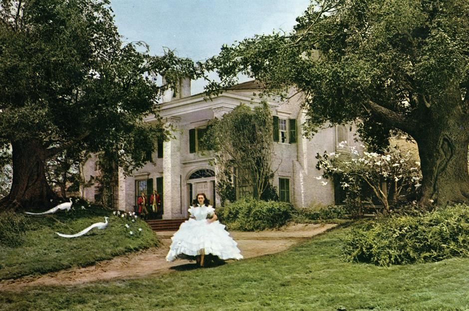 Amazing copycat homes that almost look like the real thing ...