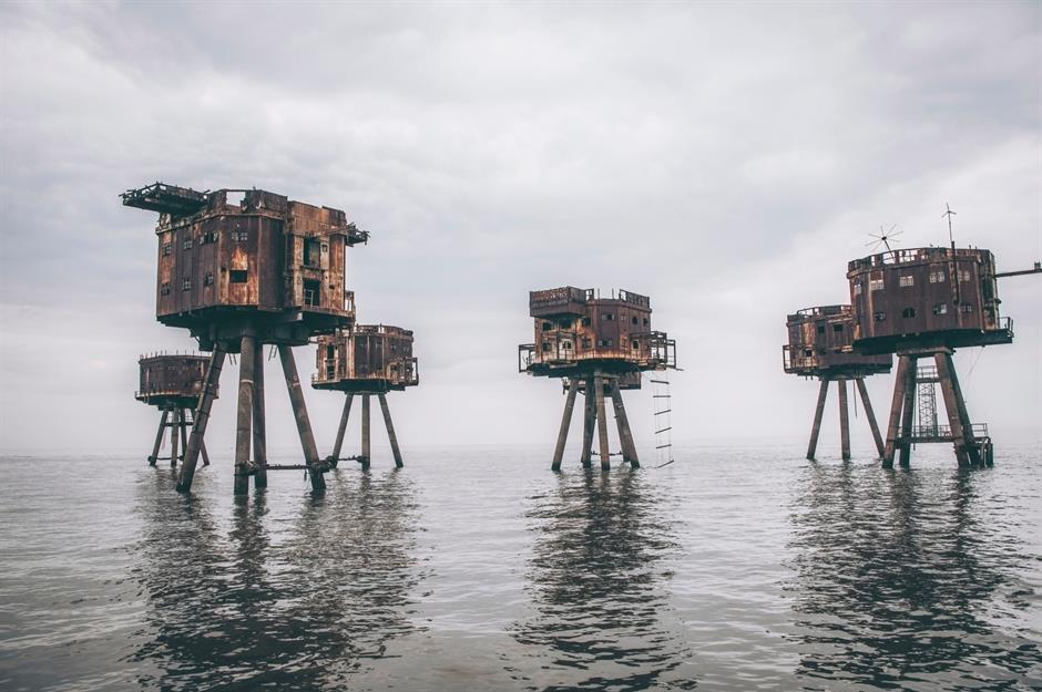 Figés depuis 80 ans : 33 vestiges saisissants de la Seconde Guerre ...