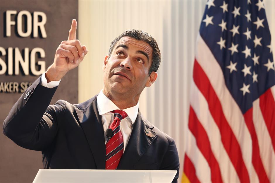 Donald Trump's biggest adversaries, from presidential rivals to ...