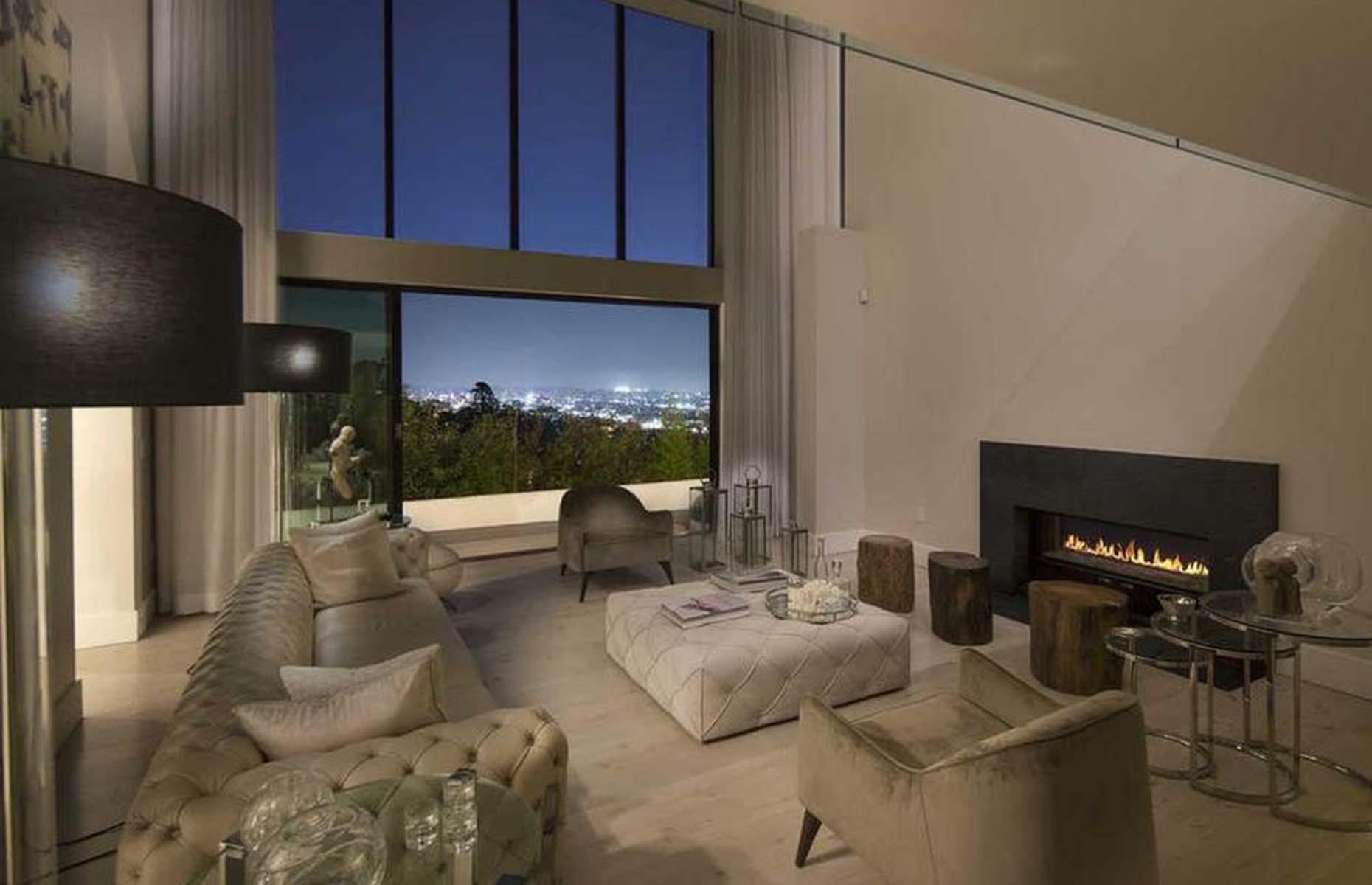 Demi Lovato's luxurious houses: from Texas to Los Angeles (copy ...