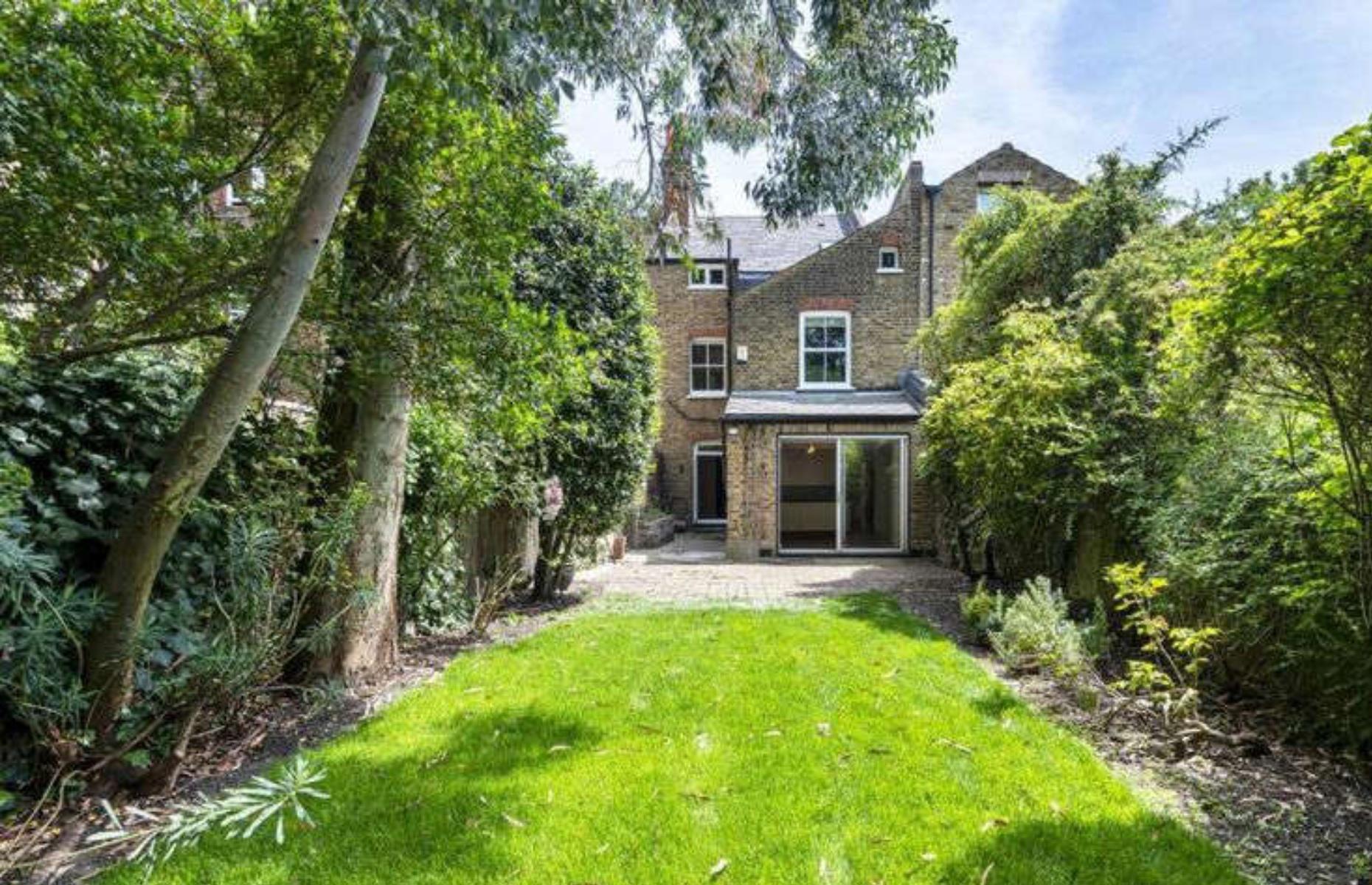 Boris Johnson's homes: from Downing Street flat to an Oxford farmhouse ...