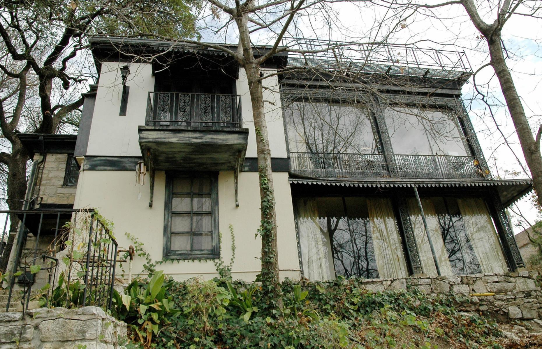 America's most endangered historic houses | lovemoney.com