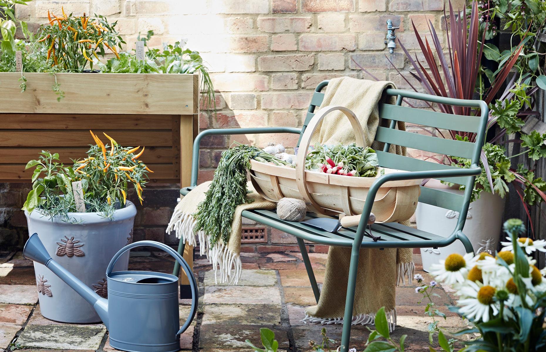 Spring decorating ideas for the new season (copy) | lovemoney.com