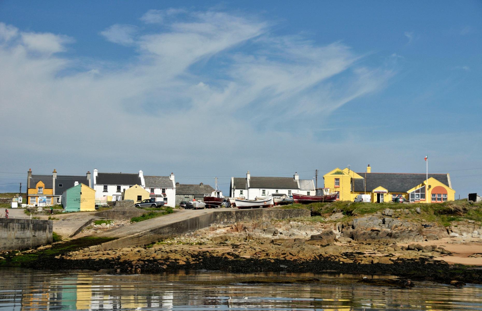 Disappearing homes: from sinkholes to unexplained mysteries | lovemoney.com