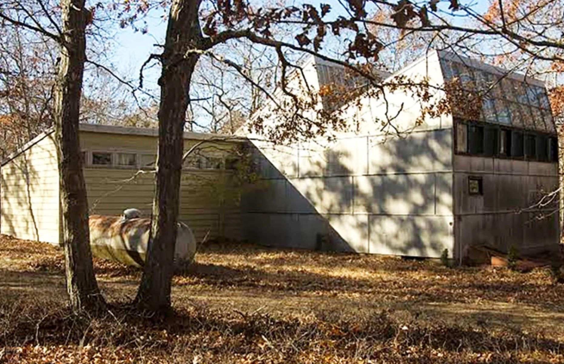 America's most endangered historic houses | lovemoney.com