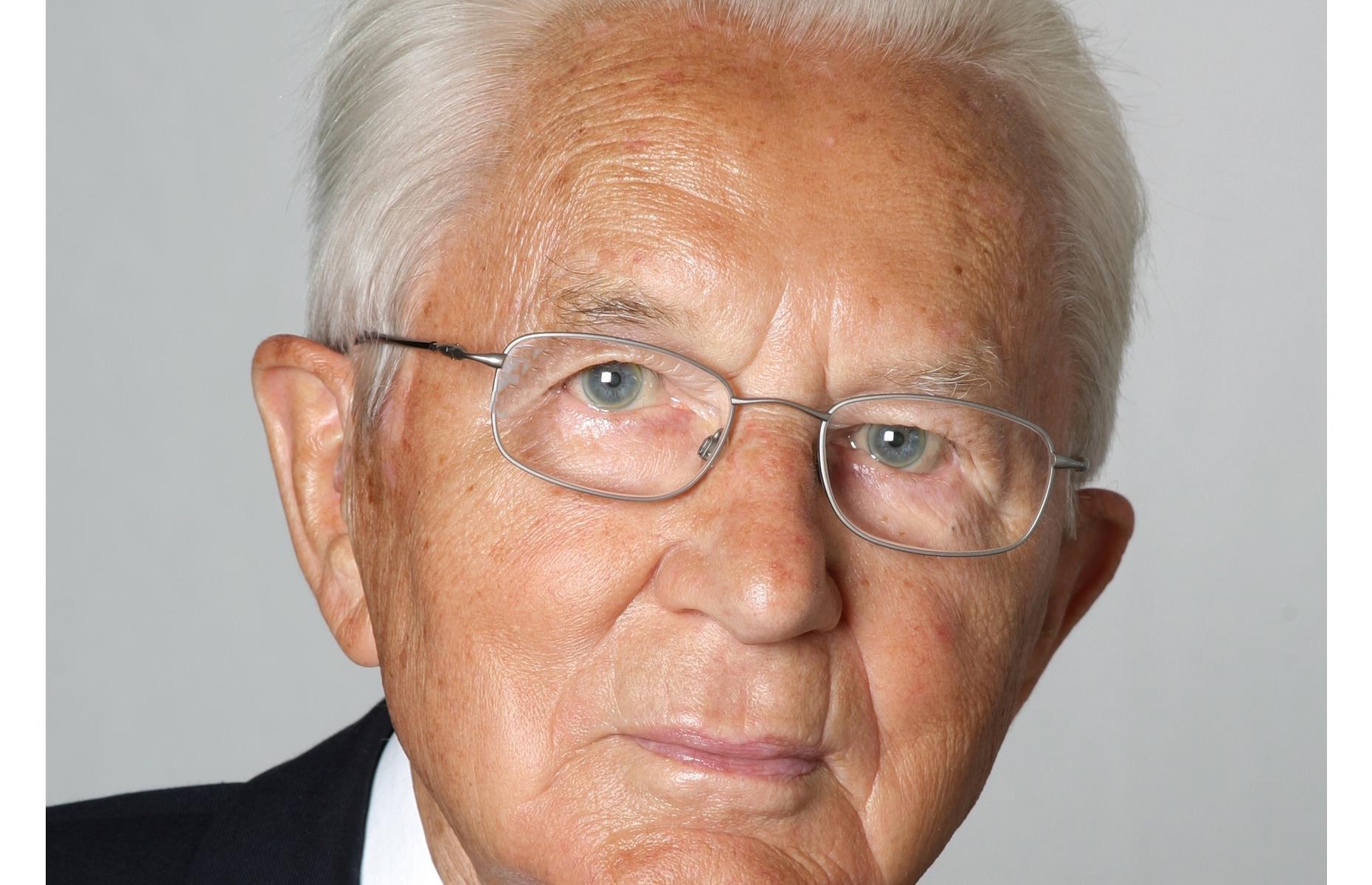 Billionaires with no kids to leave their fortunes to | lovemoney.com