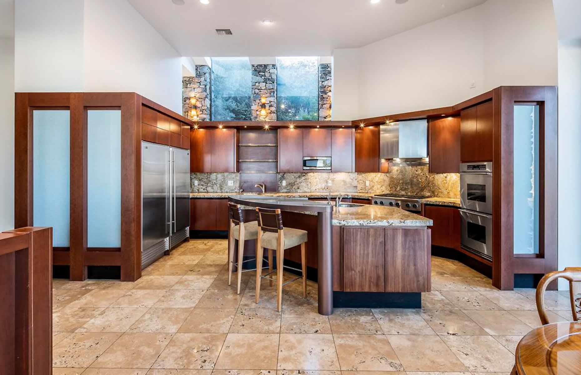 Steven Seagal lists his $3.4m bulletproof mansion in the desert (copy ...