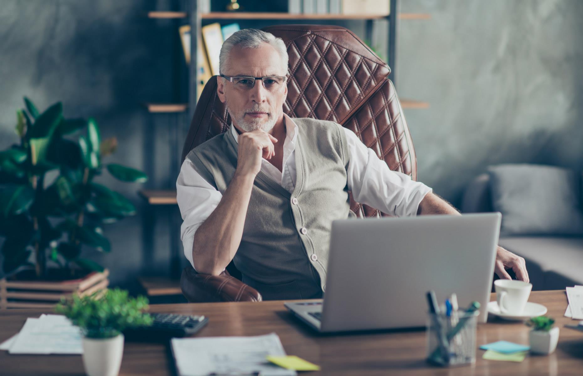 Revealed: which US workers retire earliest | lovemoney.com