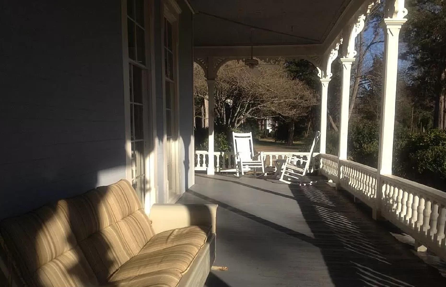 America's most endangered historic houses | lovemoney.com