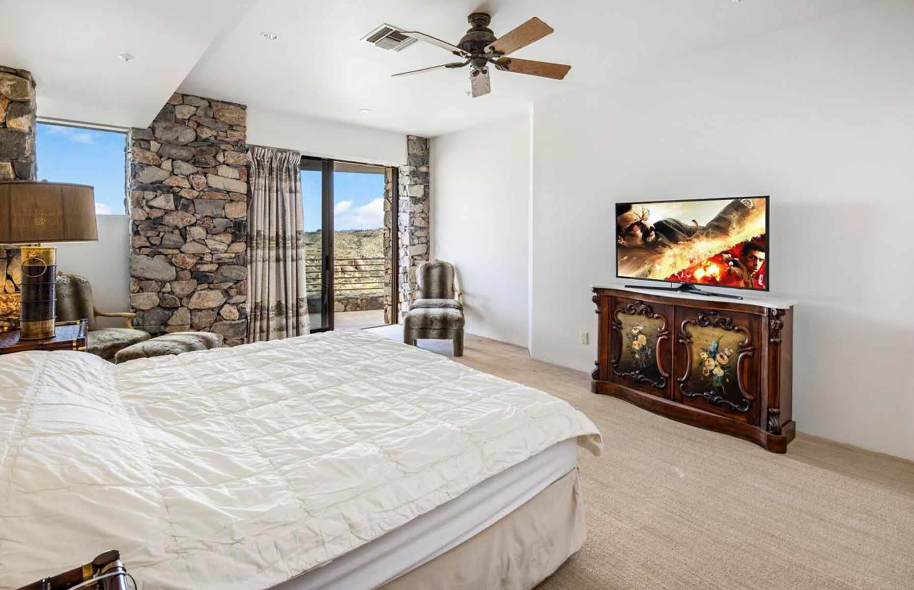 Steven Seagal lists his $3.4m bulletproof mansion in the desert (copy ...