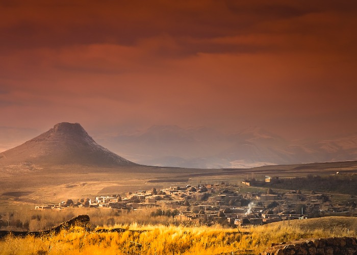 The world’s beautiful and terrifying volcanoes captured on camera ...