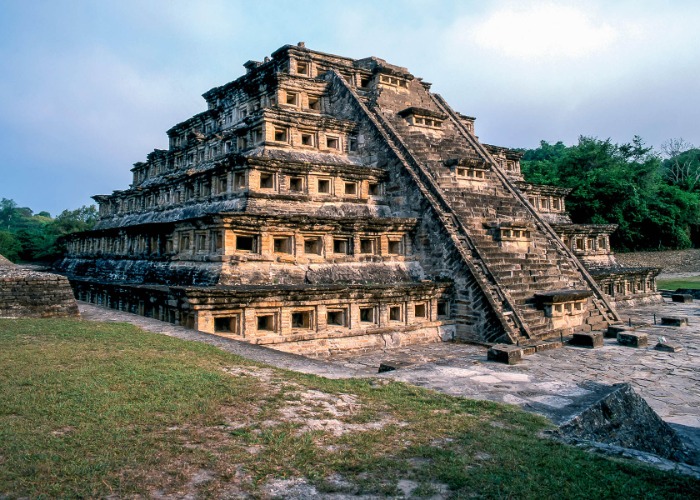 The incredible story of Mexico's ancient pyramids | loveexploring.com