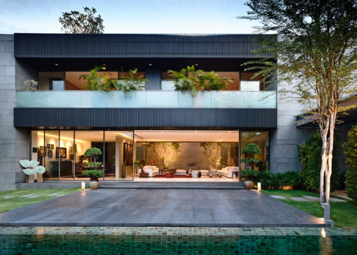 Gorgeous homes with secret gardens hidden inside | loveproperty.com