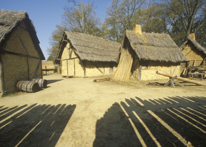 What the first American homes looked like | loveproperty.com