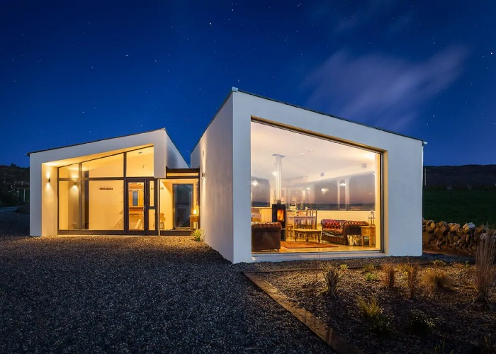 Wonderful white houses from around the world | loveproperty.com