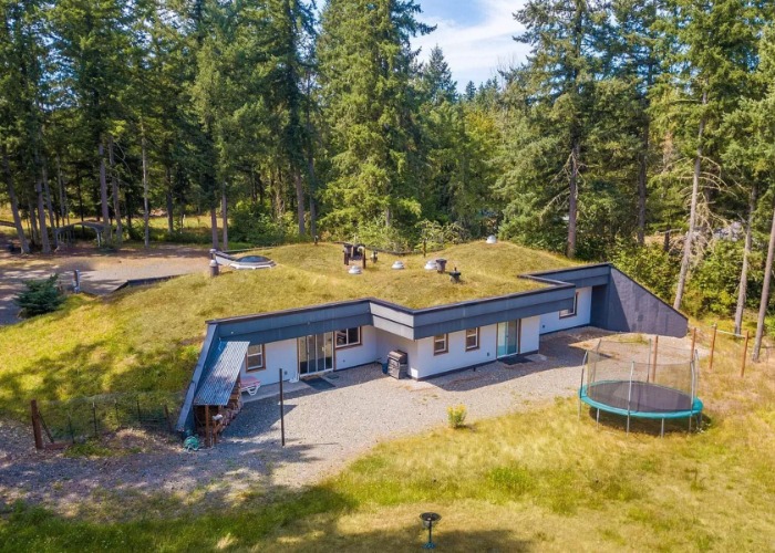 Zombie-proof houses built like a fortress | loveproperty.com