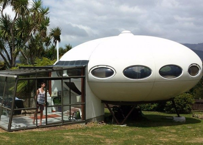 This incredible UFO house is up for sale… take a look inside | loveinc.com