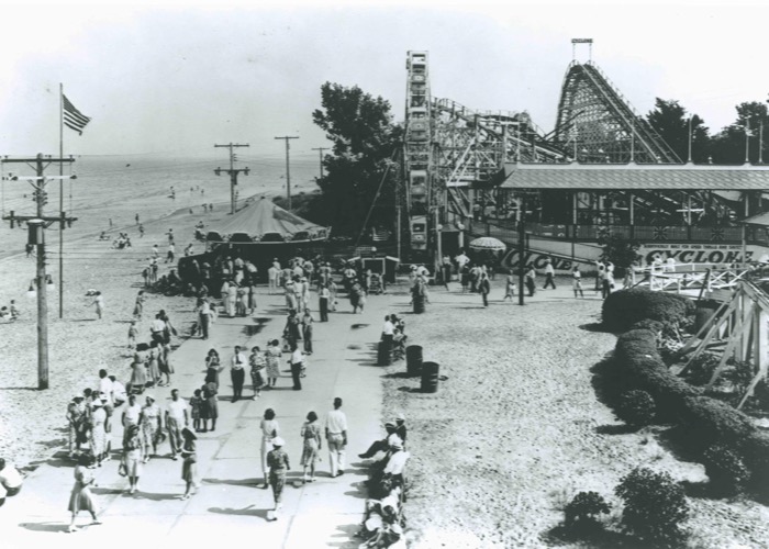 Then and now: captivating images of America's oldest theme parks ...