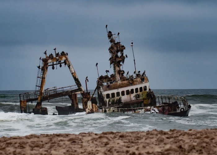 The world's most extraordinarily beautiful shipwrecks | loveexploring.com