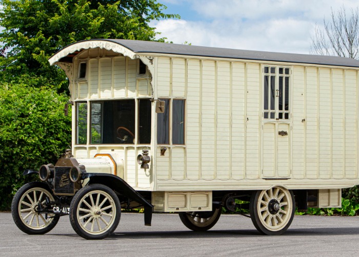 The world's oldest motorhomes and RVs are simply beautiful ...