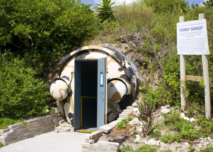 Les 2 bunkers ultrasecrets de John F. Kennedy enfin dévoilés ...