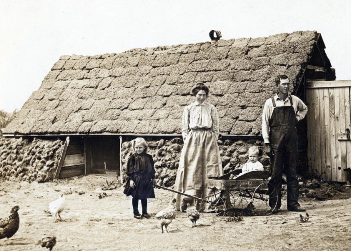 Go West! Incredible archive photos of America’s pioneering homesteaders ...