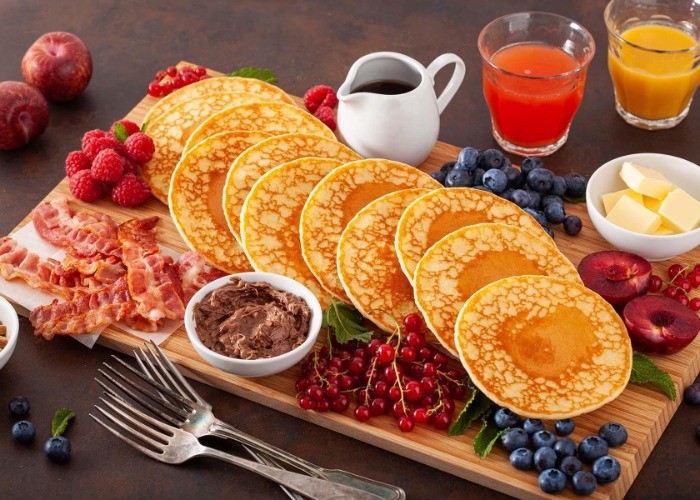 How to build a grazing board: ideas from charcuterie and cheese to ...