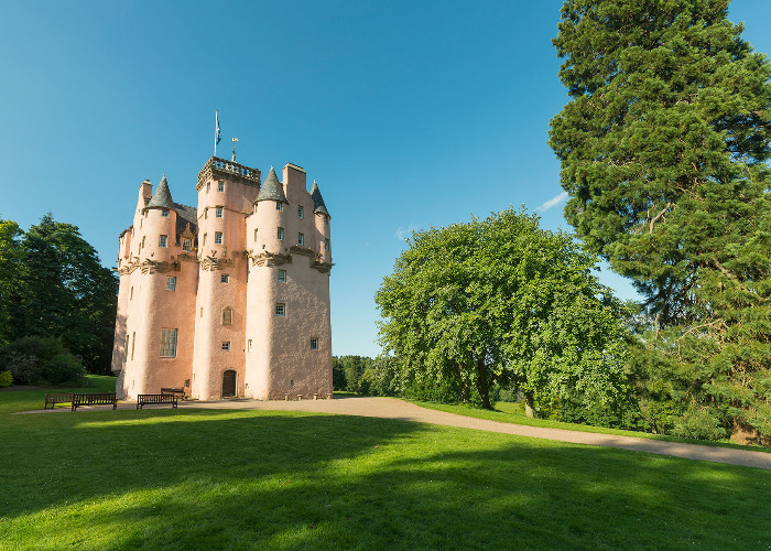 The most amazing castles in Scotland you can actually visit ...