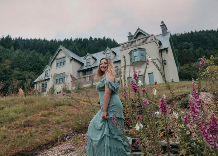 How Charlotte Church transformed an old Welsh mansion into a dreamy ...