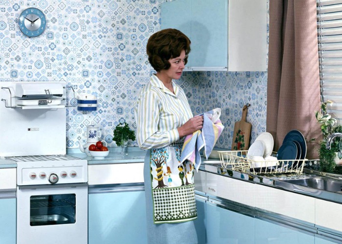 1970s kitchens in colourful vintage photos | loveproperty.com