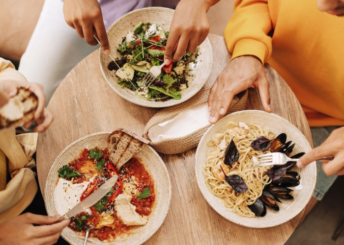 Things you should never do at a restaurant | lovefood.com