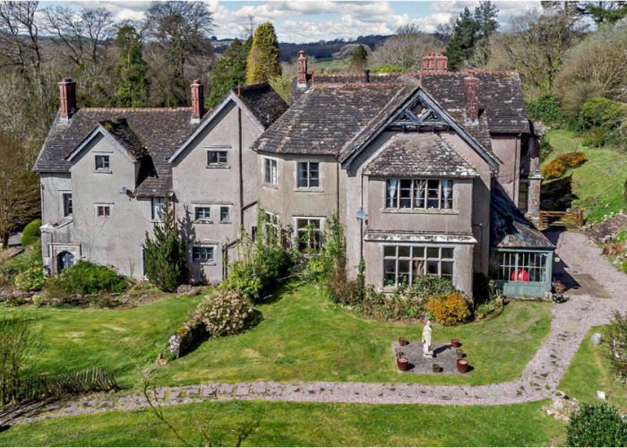 6 real haunted homes for sale (ghosts included) | loveproperty.com