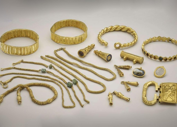 The most valuable Roman treasure finds of all time | lovemoney.com