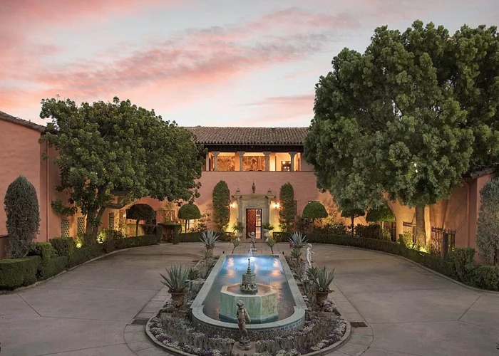 The Godfather mansion finally sells after $148m price cut ...