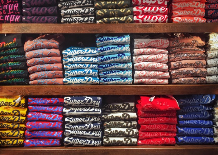 Tuesday 25 October 2022's biggest UK stock market risers and fallers ...