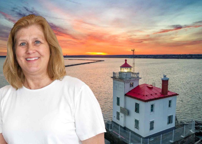 How one woman spent 10 years restoring an abandoned Ohio lighthouse ...