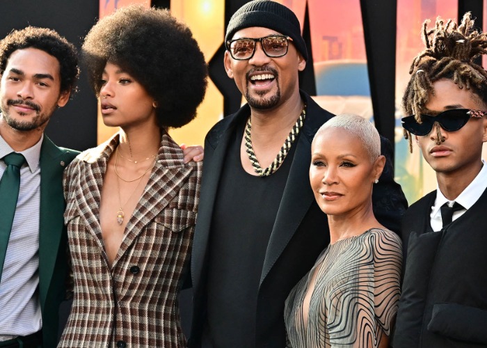 Will Smith Und Familie 2024 Will Smith Poses With Jada Pinkett Smith