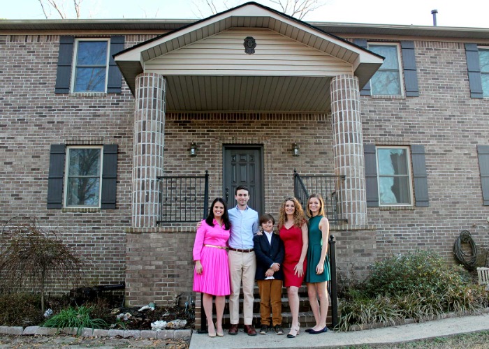 How single mother Cara Brookins built a house from scratch using ...