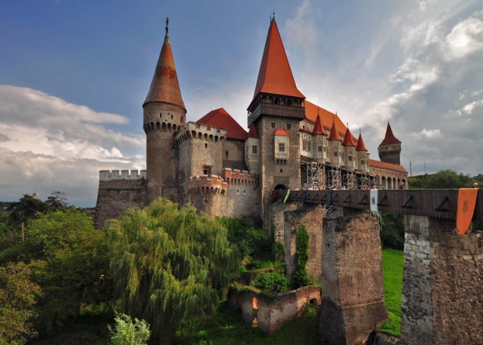 Step inside the world’s most haunted houses – if you dare ...